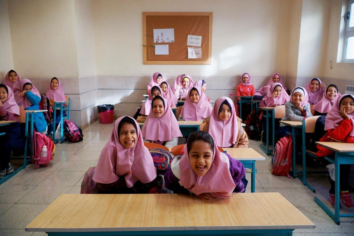 Virtual School Shift Announced for Iran’s Classrooms